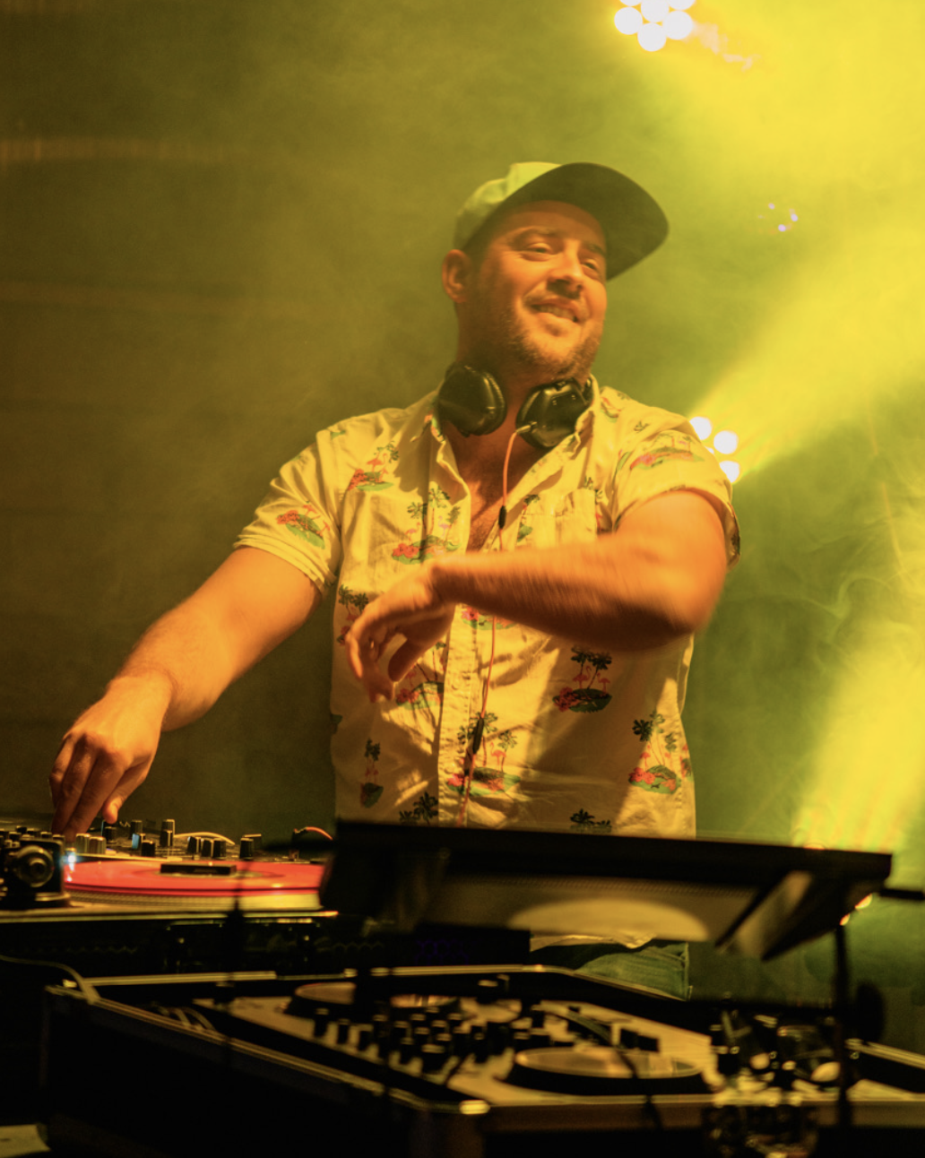 Harry Sounds | Professional DJ And Pianist